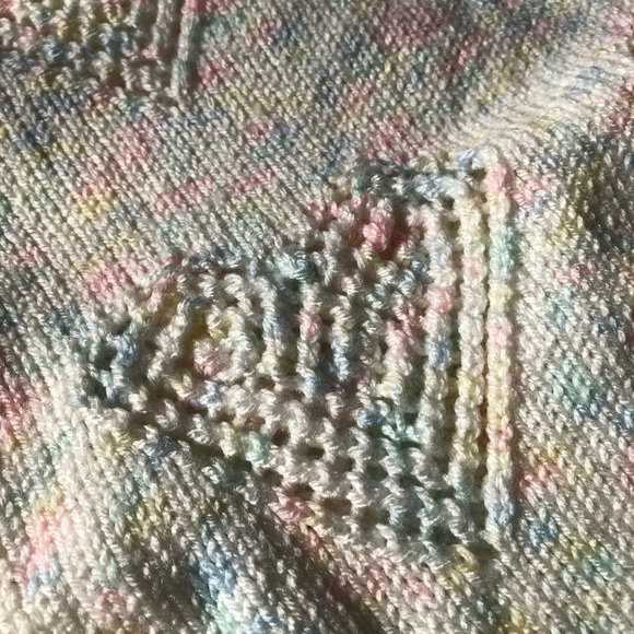 Other | Heart Knit Crochet Baby Blanket White Confetti Euc | Poshmark